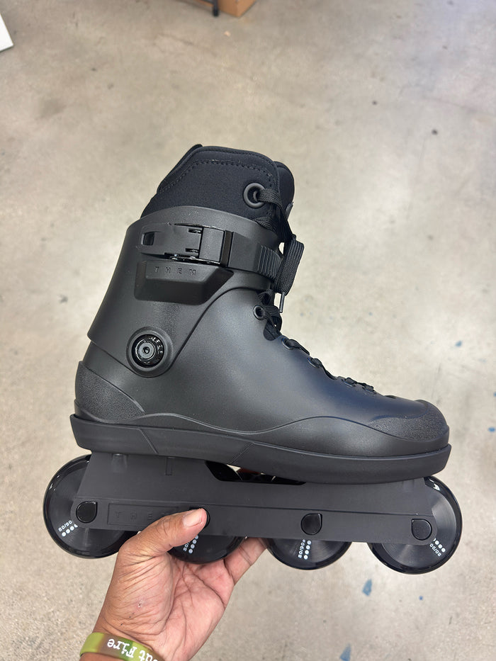 THEM SKATES 909 80S BLACK COMPLETE - INTUITION PREMIUM